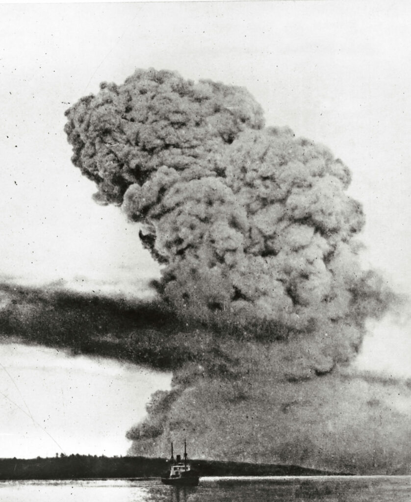 halifax-explosion-blast-2 – Chasse Marée halifax-explosion-blast-2 – Chasse Marée